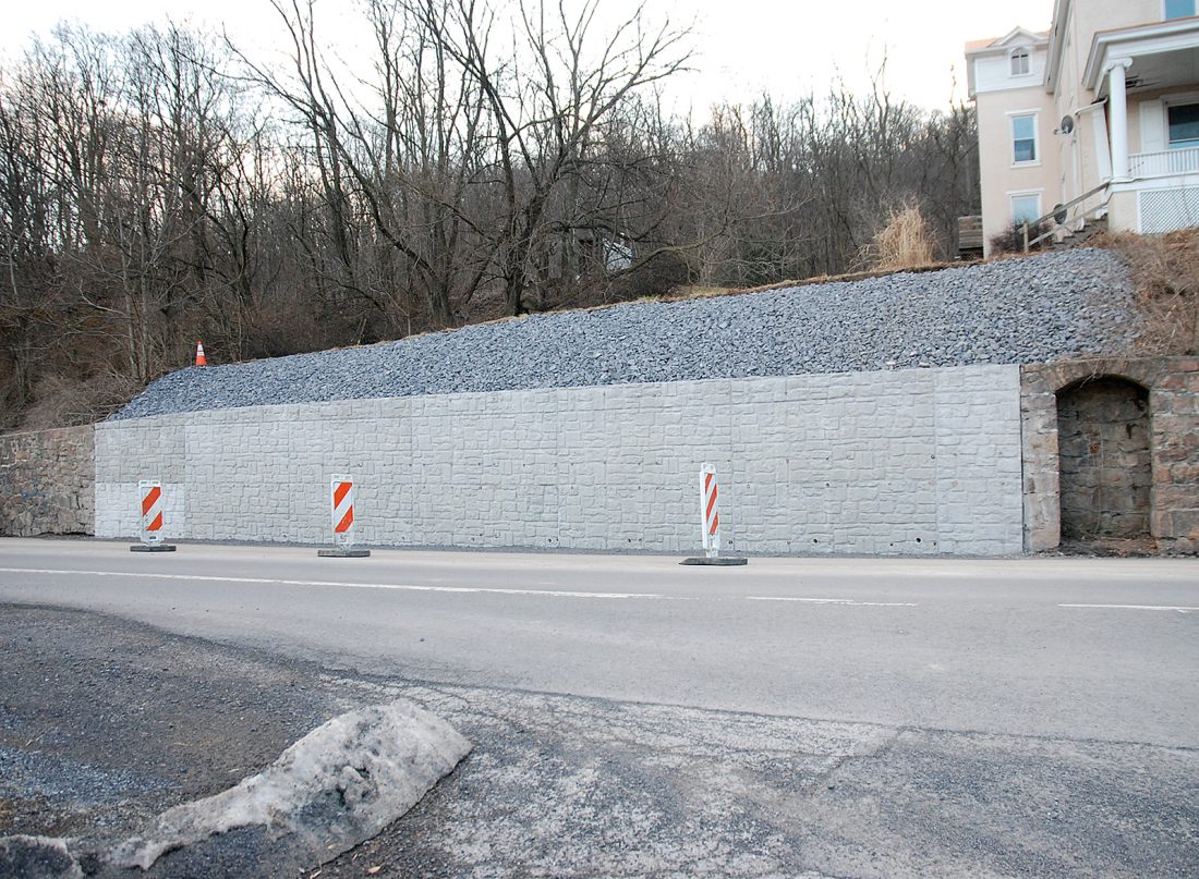 All walled up | News, Sports, Jobs - The Sentinel
